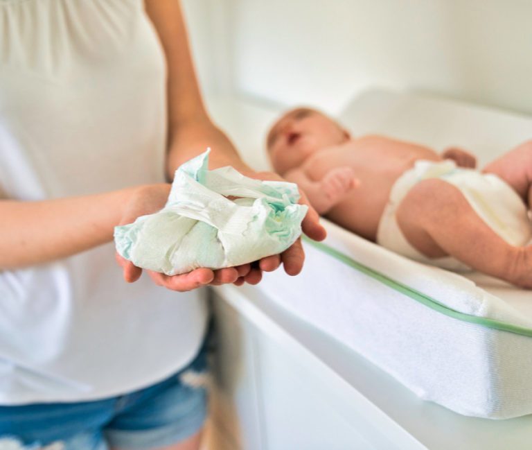 Sondino rettale per neonati, quando e come usarlo | Tutto Mamma